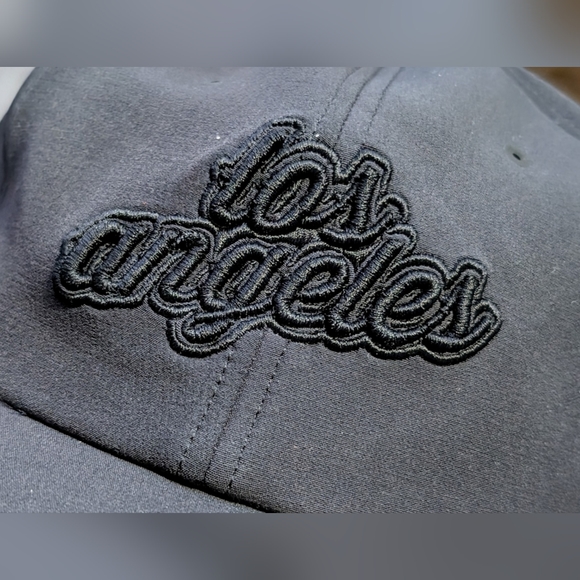 lululemon athletica | Accessories | Rare Lululemon Los Angeles Logo ...